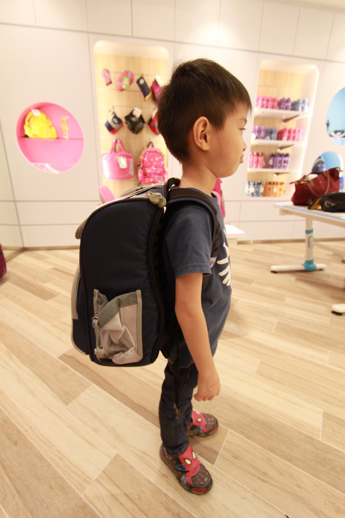 Review – IMPACT Comfort Spinal Protection Backpack ergonomic school bag ...