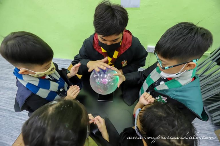 Review: Harry Potter Science School by Newton Show , amazing camp for ...