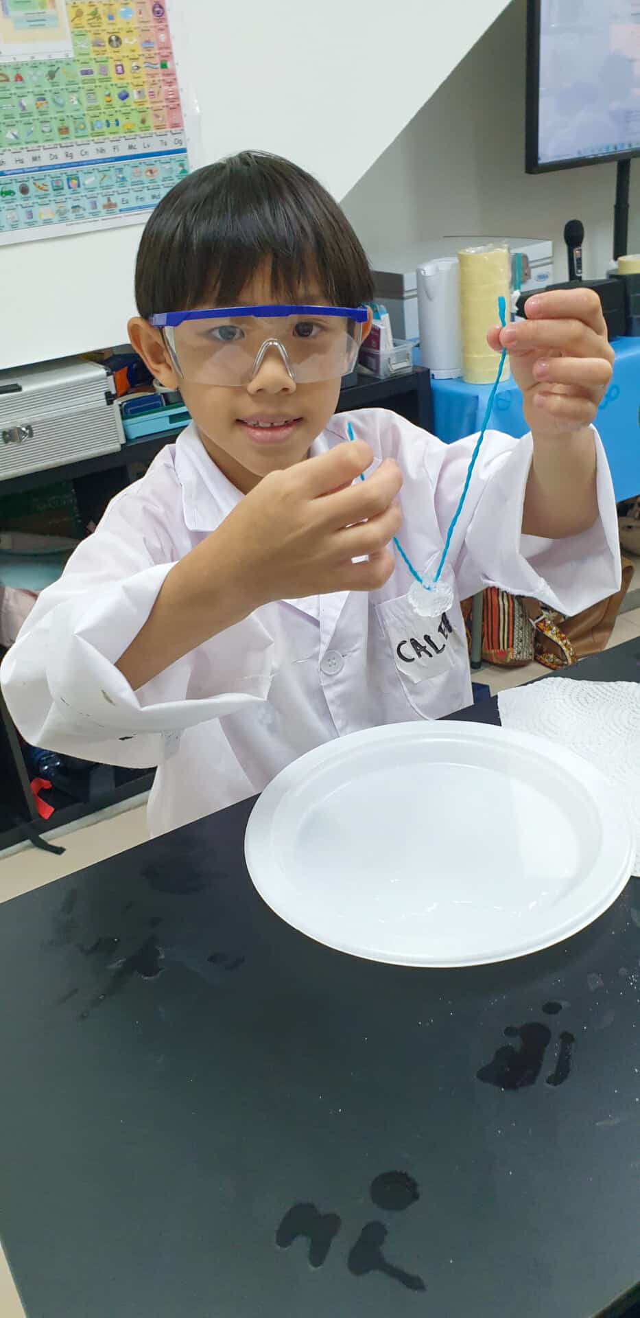 Newton Show Lab – first time in Singapore, real lab experience! | My ...